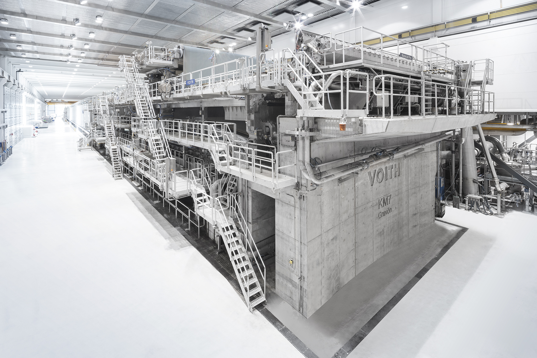World’s most modern board machine successfully commissioned at ...