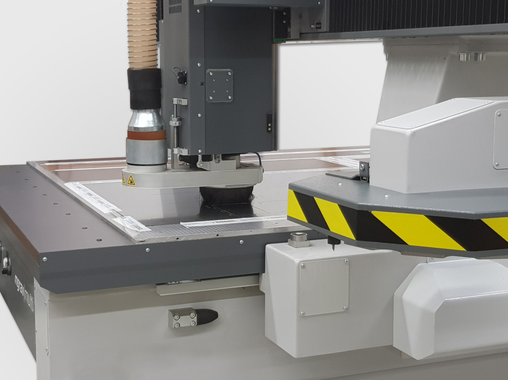 Maximum performance in diemaking with the mgrav|multi milling machine ...